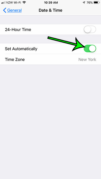 How to Set the Time Automatically on an iPhone 7