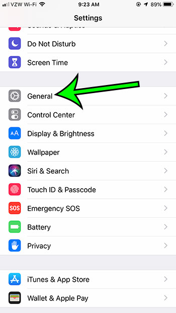 How to Stop an iPhone 7 from Automatically Capitalizing Words