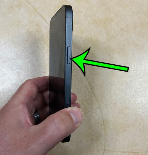 How to Do an iPhone 13 Force Restart